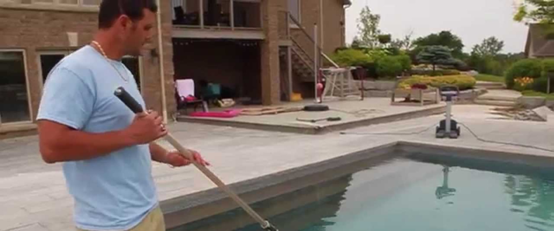 Cleaning an In-Ground Swimming Pool - Step by Step